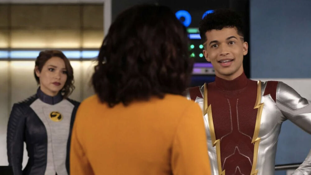 Impulse y XS llegan del futuro en nuevo avance de 'Flash'